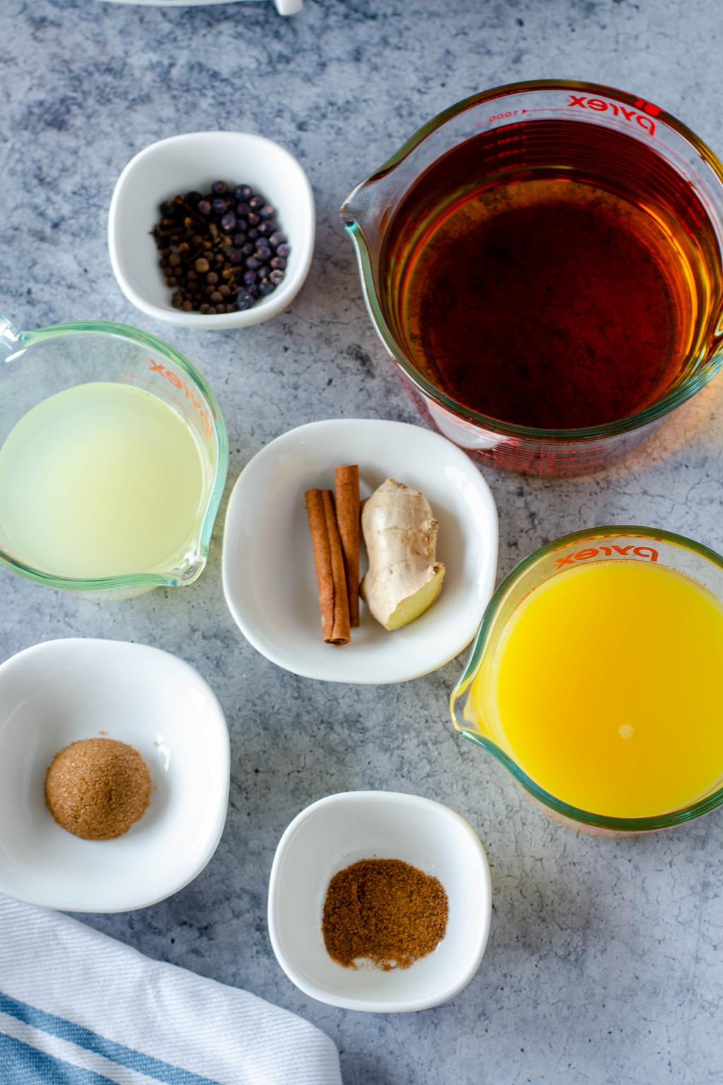 Slow Cooker Wassail (Mulled Cider) - The Recipe Pot